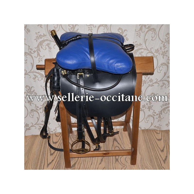 Cossack volting saddle